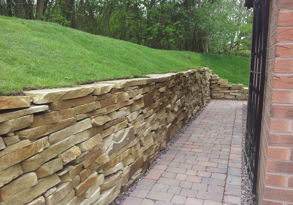 Walling Nottingham | Dry Stone Walling Nottinghamshire | Walls Derby